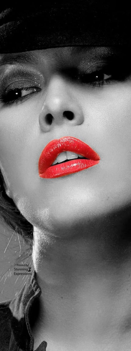Red Lips – Style – Stunning Expressions